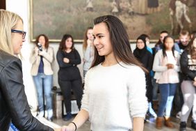 29 neue Fahrzeugbegleiter erhalten ihre Urkunden - Landeshauptstadt ...
